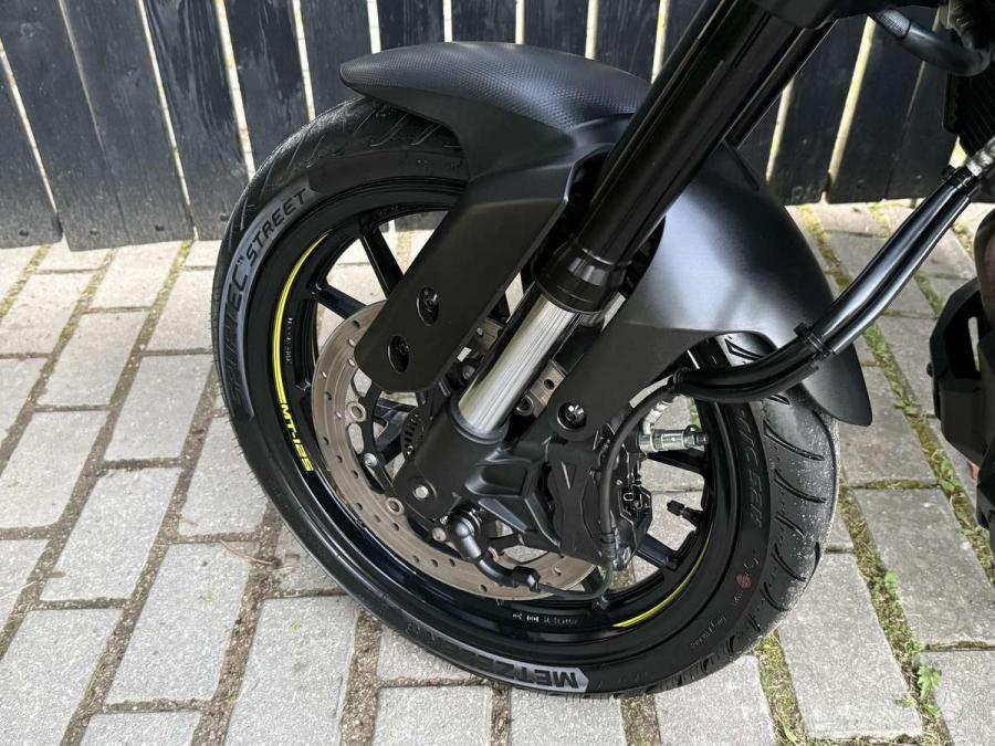 Grey Yamaha MT 125 2016 in Prienai, with an engine capacity of 0.13 L and mileage of 16 thousand km for 2650 €, photo 32 on AUTOMOTO.COM.LV