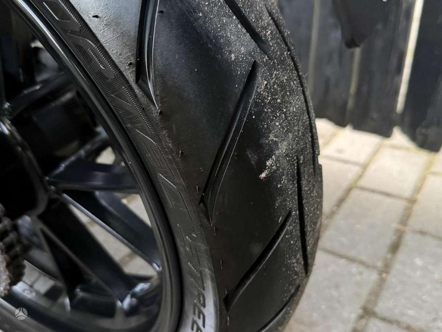 Grey Yamaha MT 125 2016 in Prienai, with an engine capacity of 0.13 L and mileage of 16 thousand km for 2650 €, photo 37 on AUTOMOTO.COM.LV