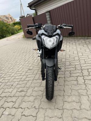 Pelēks Yamaha MT 125 2016 Prienai, ar dzinēja tilpumu 0.13 L un nobraukumu 19 tūkst. km par 2550 €, foto 4 vietnē AUTOMOTO.COM.LV
