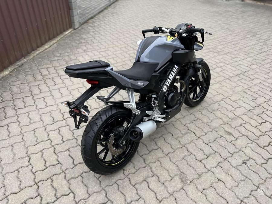 Pelēks Yamaha MT 125 2016 Prienai, ar dzinēja tilpumu 0.13 L un nobraukumu 19 tūkst. km par 2550 €, foto 6 vietnē AUTOMOTO.COM.LV