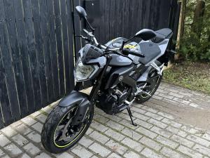 Pelēks Yamaha MT 125 2017 Prienai, ar dzinēja tilpumu 0.13 L un nobraukumu 22 tūkst. km par 2550 €, foto 3 vietnē AUTOMOTO.COM.LV