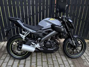 Pelēks Yamaha MT 125 2017 Prienai, ar dzinēja tilpumu 0.13 L un nobraukumu 22 tūkst. km par 2550 €, foto 4 vietnē AUTOMOTO.COM.LV