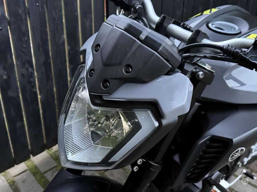 Pelēks Yamaha MT 125 2017 Prienai, ar dzinēja tilpumu 0.13 L un nobraukumu 22 tūkst. km par 2550 €, foto 12 vietnē AUTOMOTO.COM.LV