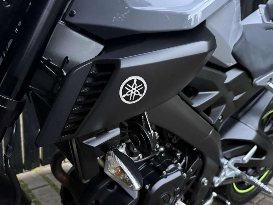Pelēks Yamaha MT 125 2017 Prienai, ar dzinēja tilpumu 0.13 L un nobraukumu 22 tūkst. km par 2550 €, foto 16 vietnē AUTOMOTO.COM.LV