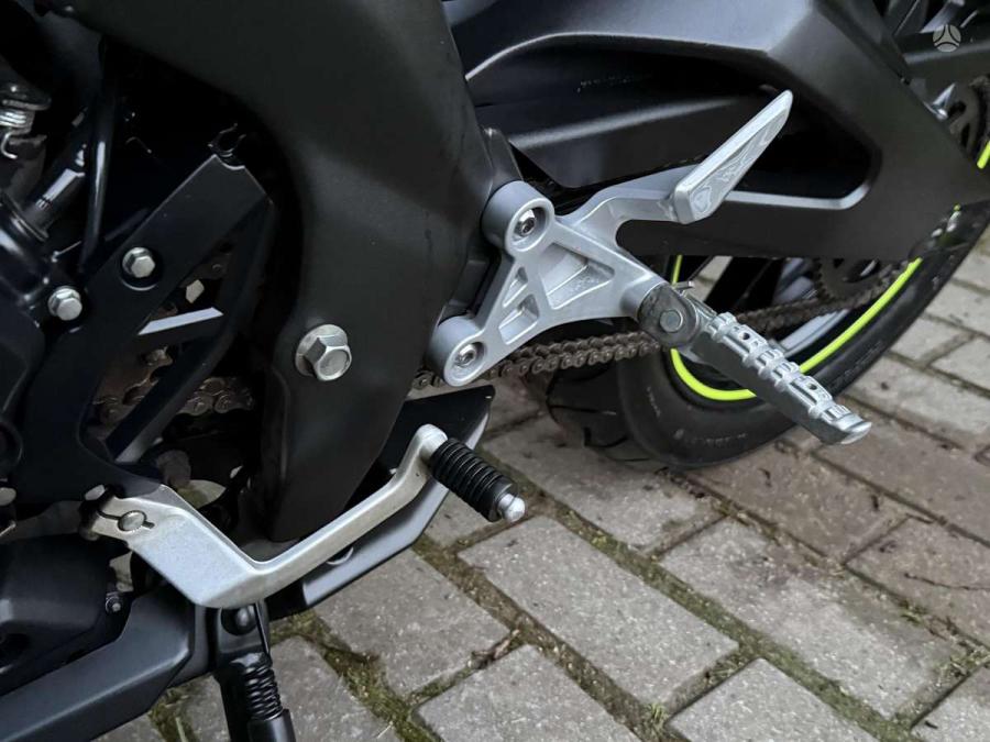 Pelēks Yamaha MT 125 2017 Prienai, ar dzinēja tilpumu 0.13 L un nobraukumu 22 tūkst. km par 2550 €, foto 25 vietnē AUTOMOTO.COM.LV