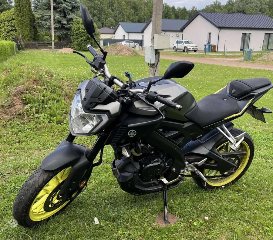 Pelēks Yamaha MT 125 2018 Kauņa, ar dzinēja tilpumu 0.13 L un nobraukumu 40 tūkst. km par 2500 €, foto 1 vietnē AUTOMOTO.COM.LV