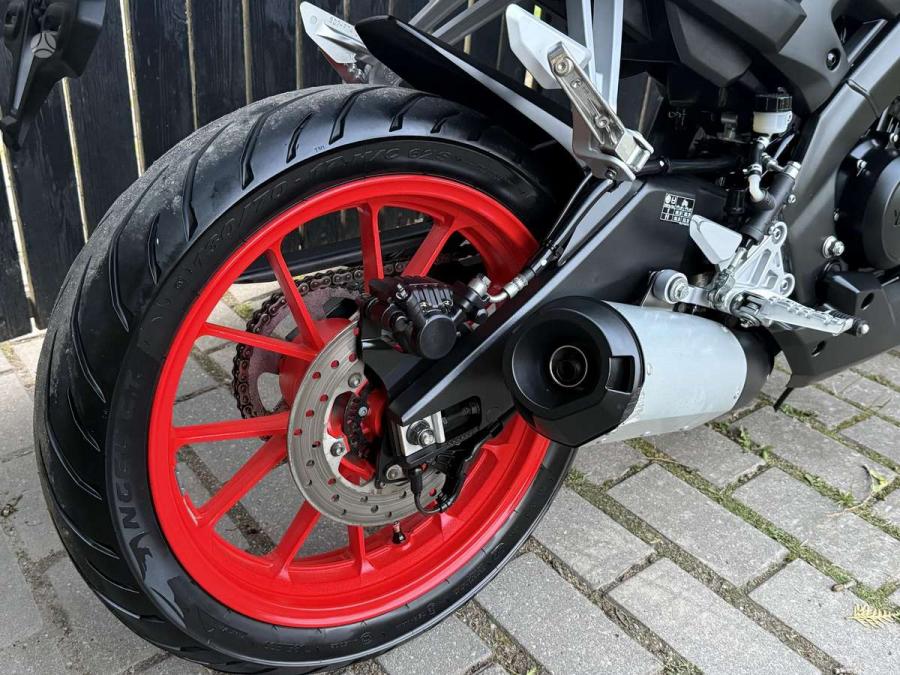 Pelēks Yamaha MT 125 2020 Prienai, ar dzinēja tilpumu 0.13 L un nobraukumu 16 tūkst. km par 2750 €, foto 28 vietnē AUTOMOTO.COM.LV