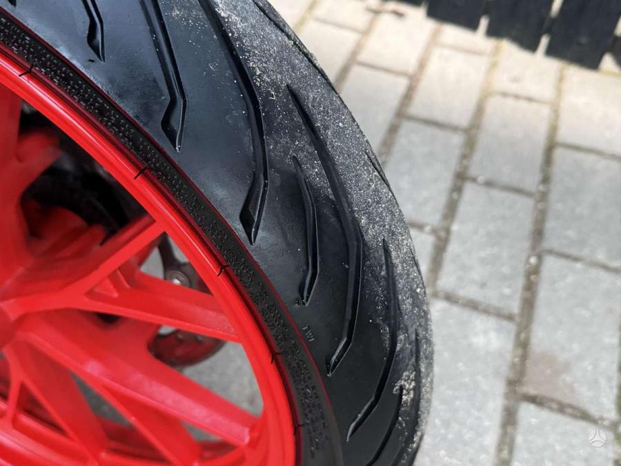 Pelēks Yamaha MT 125 2020 Prienai, ar dzinēja tilpumu 0.13 L un nobraukumu 16 tūkst. km par 2750 €, foto 30 vietnē AUTOMOTO.COM.LV
