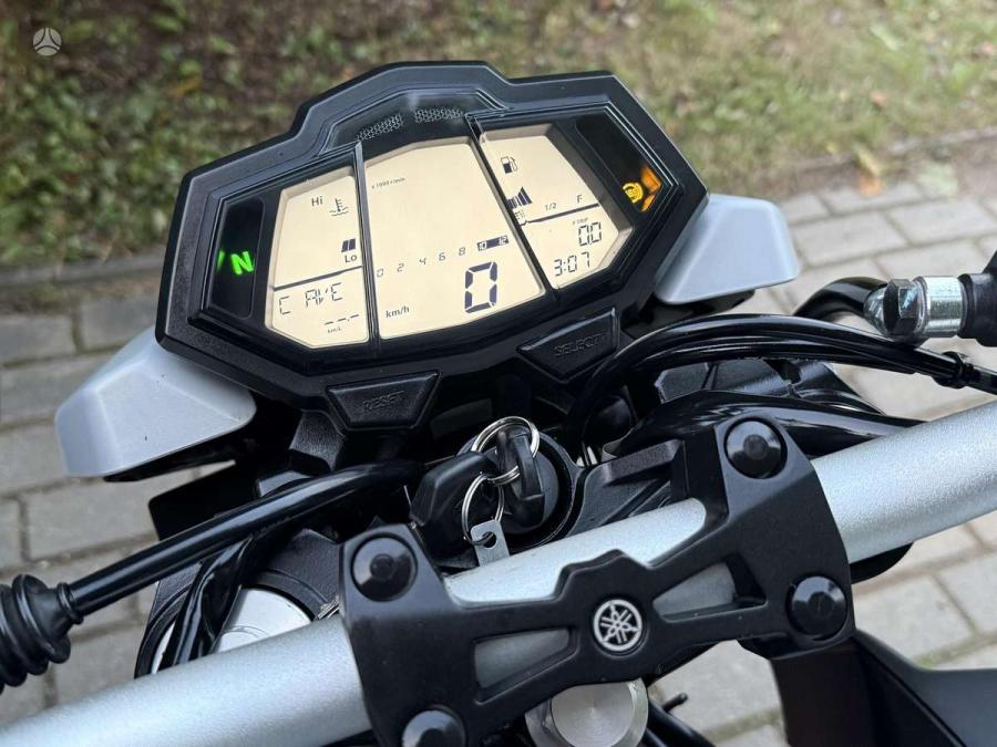 Pelēks Yamaha MT 125 2020 Prienai, ar dzinēja tilpumu 0.13 L un nobraukumu 16 tūkst. km par 2750 €, foto 36 vietnē AUTOMOTO.COM.LV