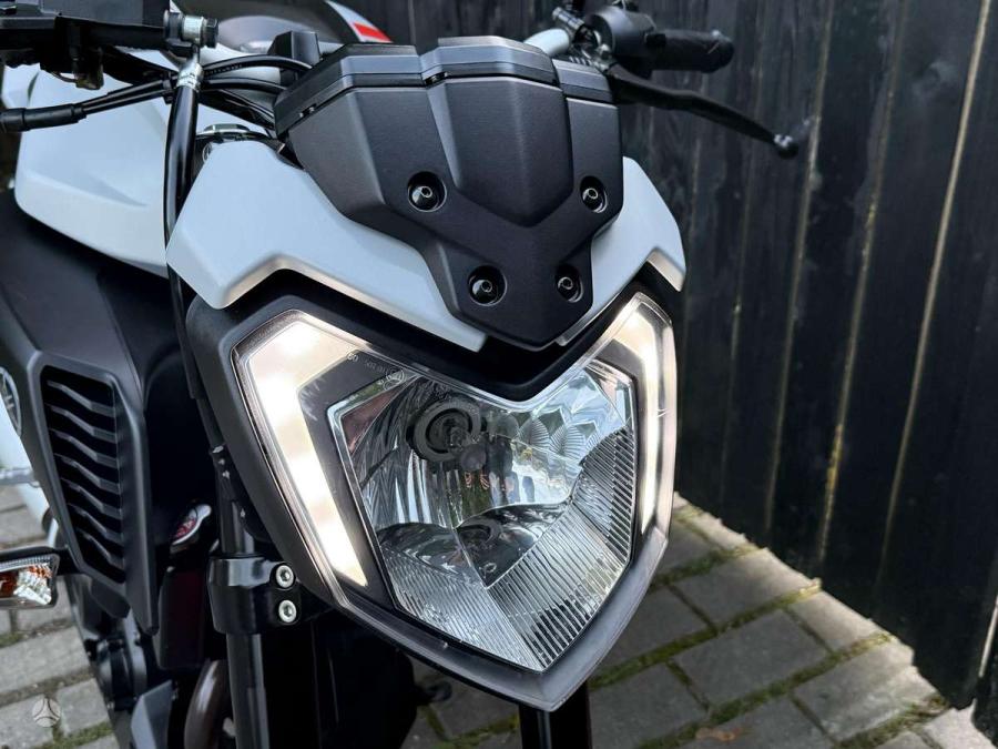 Pelēks Yamaha MT 125 2020 Prienai, ar dzinēja tilpumu 0.13 L un nobraukumu 16 tūkst. km par 2750 €, foto 15 vietnē AUTOMOTO.COM.LV