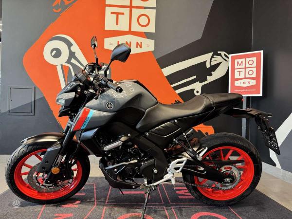 Серый Ямаха MT 125 2021 в Вильнюс, объемом двигателя 0.13 л и пробегом 4 тыс. км за 3999 €, фото 2 на AUTOMOTO.COM.LV