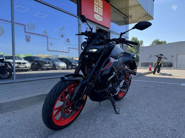 Серый Ямаха MT 125 2021 в Вильнюс, объемом двигателя 0.13 л и пробегом 4 тыс. км за 3999 €, фото 4 на AUTOMOTO.COM.LV