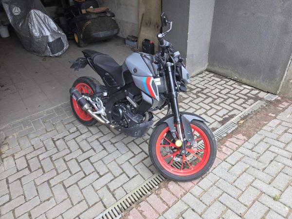Pelēks Yamaha MT 125 2021 Klaipėda, ar dzinēja tilpumu 0.13 L un nobraukumu 12 tūkst. km par 3650 €, foto 1 vietnē AUTOMOTO.COM.LV