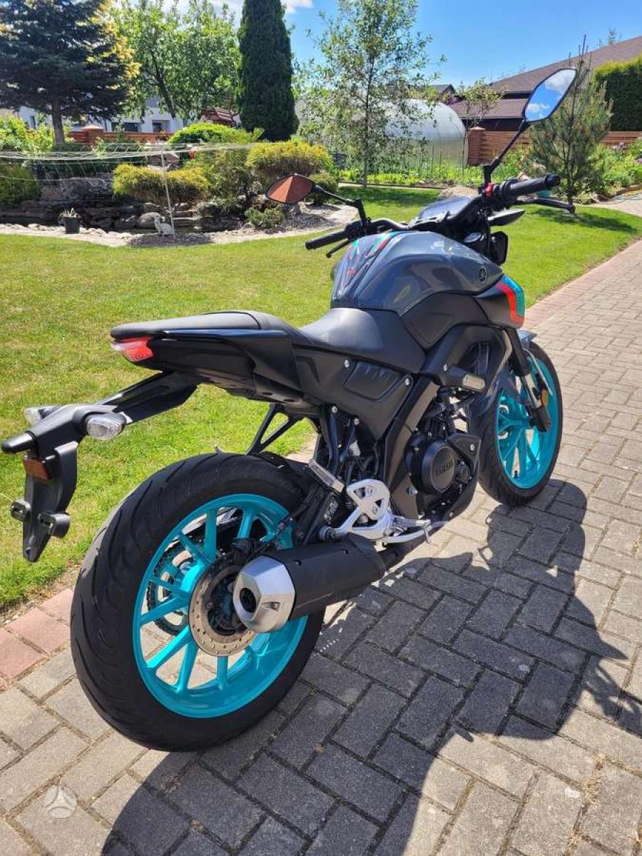 Grey Yamaha MT 125 2023 in Gargzdai, with an engine capacity of 0.13 L and mileage of 9 thousand km for 3750 €, photo 5 on AUTOMOTO.COM.LV