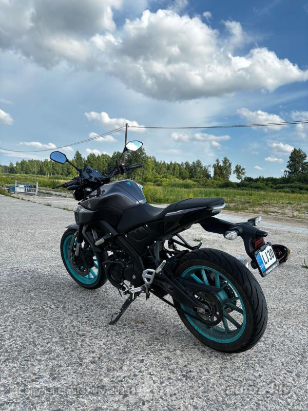Серый Ямаха MT 125 2024 в Тарту, объемом двигателя 0.13 л и пробегом 17 тыс. км за 4400 €, фото 5 на AUTOMOTO.COM.LV