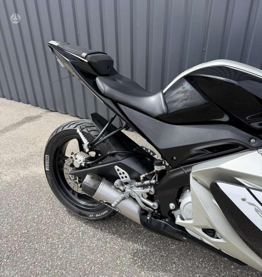 Yamaha MT 125 2009 Mažeikiai, ar dzinēja tilpumu 0.13 L un nobraukumu 31 tūkst. km par 1850 €, foto 5 vietnē AUTOMOTO.COM.LV