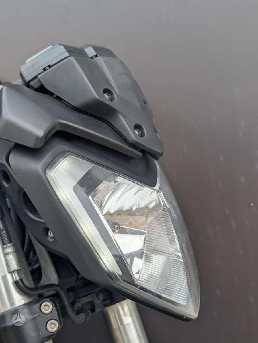 Ямаха MT 125 2015 в Таураге, объемом двигателя 0.13 л и пробегом 17 тыс. км за 2399 €, фото 6 на AUTOMOTO.COM.LV