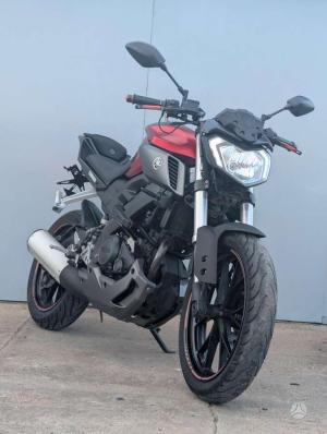Ямаха MT 125 2015 в Таураге, объемом двигателя 0.13 л и пробегом 18 тыс. км за 2450 €, фото  на AUTOMOTO.COM.LV