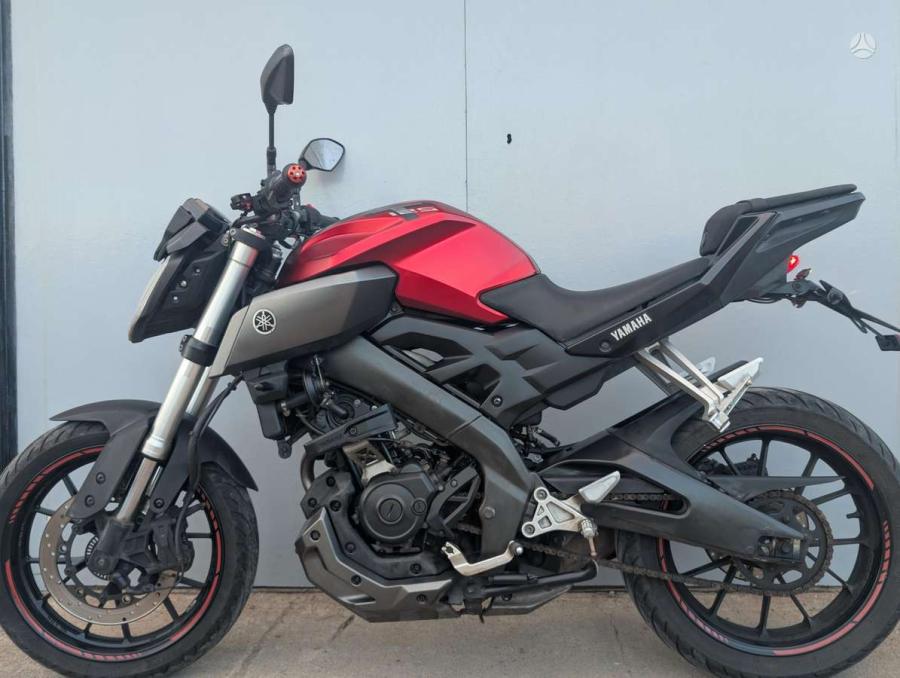 Ямаха MT 125 2015 в Таураге, объемом двигателя 0.13 л и пробегом 18 тыс. км за 2450 €, фото 4 на AUTOMOTO.COM.LV