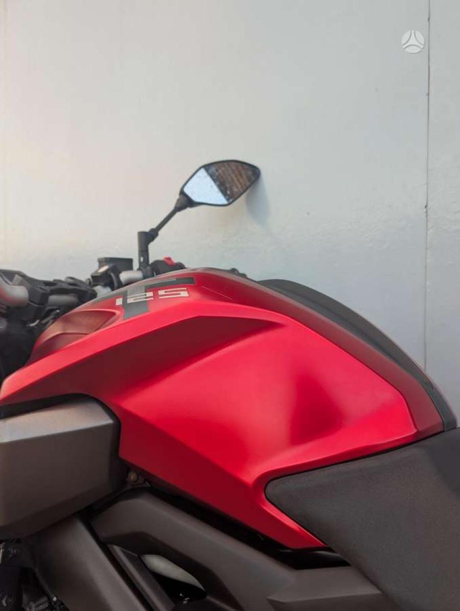 Ямаха MT 125 2015 в Таураге, объемом двигателя 0.13 л и пробегом 18 тыс. км за 2450 €, фото 10 на AUTOMOTO.COM.LV