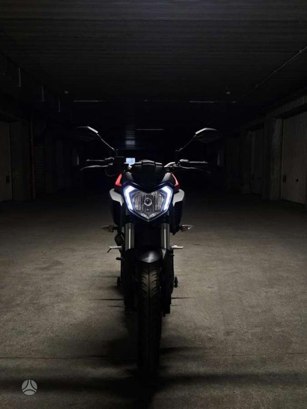 Ямаха MT 125 2015 в Вильнюс, объемом двигателя 0.13 л и пробегом 19 тыс. км за 2600 €, фото 1 на AUTOMOTO.COM.LV