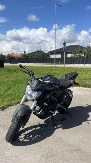 Ямаха MT 125 2015 в Гаргждай, объемом двигателя 0.13 л и пробегом 20 тыс. км за 2550 €, фото 3 на AUTOMOTO.COM.LV
