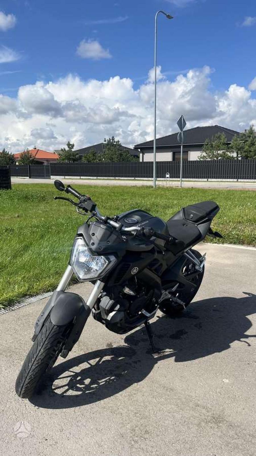 Ямаха MT 125 2015 в Гаргждай, объемом двигателя 0.13 л и пробегом 20 тыс. км за 2550 €, фото 3 на AUTOMOTO.COM.LV