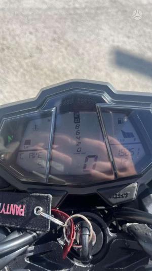 Ямаха MT 125 2015 в Гаргждай, объемом двигателя 0.13 л и пробегом 20 тыс. км за 2550 €, фото 7 на AUTOMOTO.COM.LV