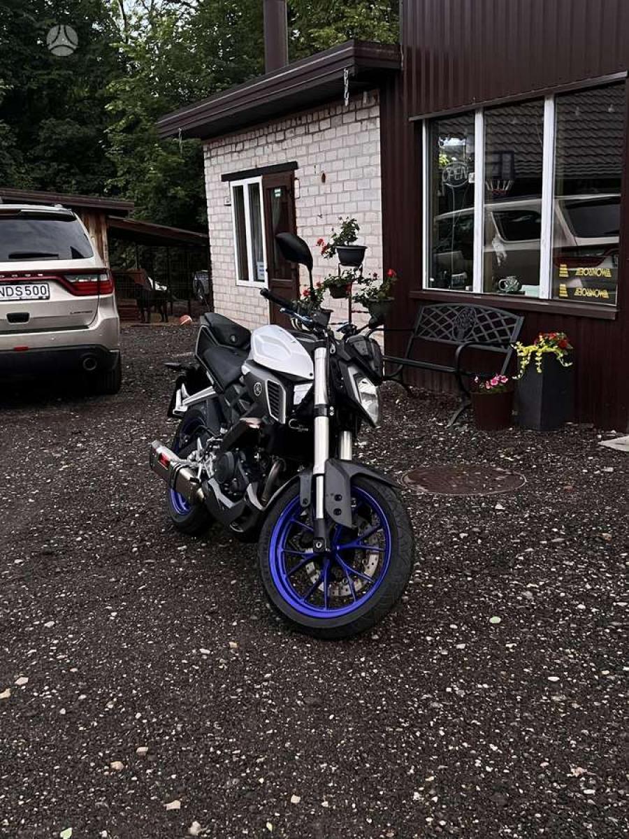 Yamaha MT 125 2016 in Mazeikiai, with an engine capacity of 0.13 L and mileage of 21 thousand km for 2450 €, photo 3 on AUTOMOTO.COM.LV