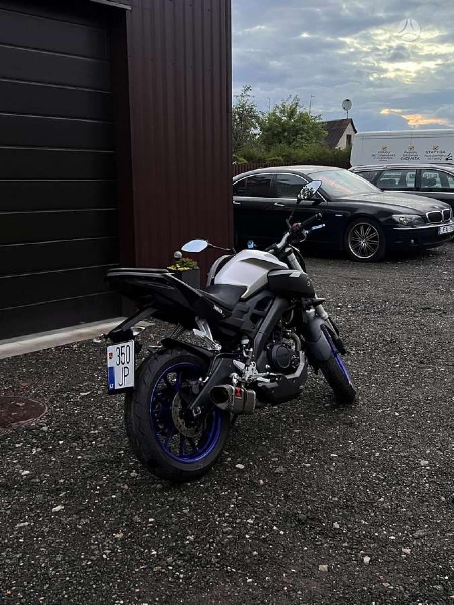 Yamaha MT 125 2016 in Mazeikiai, with an engine capacity of 0.13 L and mileage of 21 thousand km for 2450 €, photo 4 on AUTOMOTO.COM.LV