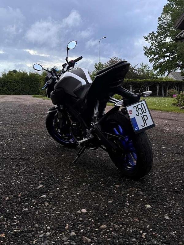 Yamaha MT 125 2016 in Mazeikiai, with an engine capacity of 0.13 L and mileage of 21 thousand km for 2450 €, photo 4 on AUTOMOTO.COM.LV