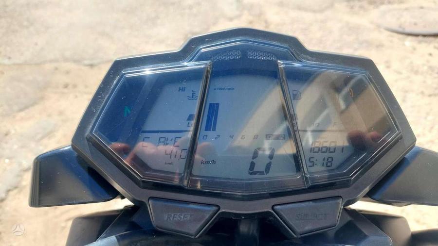 Ямаха MT 125 2016 в Вильнюс, объемом двигателя 0.13 л и пробегом 18 тыс. км за 2150 €, фото 13 на AUTOMOTO.COM.LV