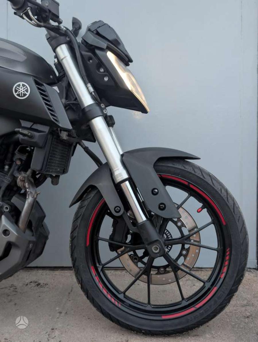 Yamaha MT 125 2016 in Taurage, with an engine capacity of 0.13 L and mileage of 19 thousand km for 2499 €, photo 4 on AUTOMOTO.COM.LV
