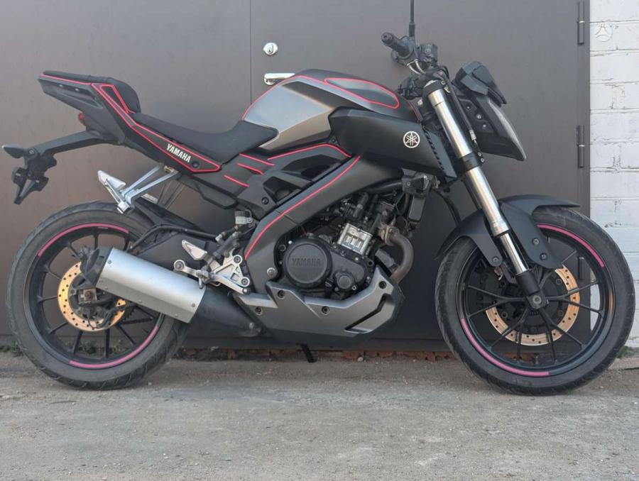 Yamaha MT 125 2016 in Taurage, with an engine capacity of 0.13 L and mileage of 16 thousand km for 2270 €, photo 3 on AUTOMOTO.COM.LV