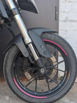 Yamaha MT 125 2016 in Taurage, with an engine capacity of 0.13 L and mileage of 16 thousand km for 2270 €, photo 5 on AUTOMOTO.COM.LV