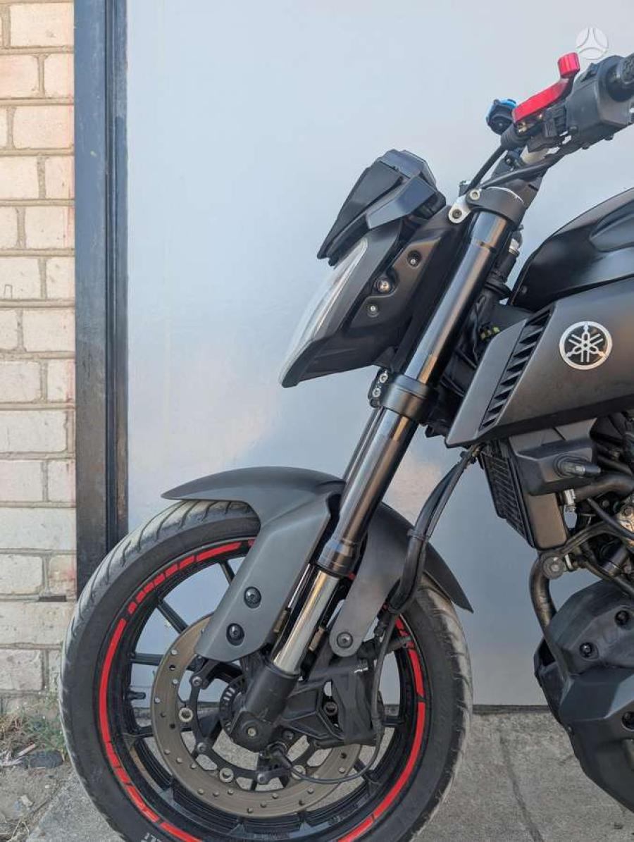 Yamaha MT 125 2017 Tauragė, ar dzinēja tilpumu 0.13 L un nobraukumu 22 tūkst. km par 2550 €, foto 4 vietnē AUTOMOTO.COM.LV