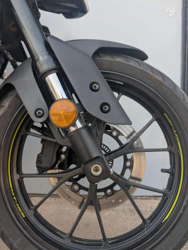 Ямаха MT 125 2018 в Таураге, объемом двигателя 0.00 л и пробегом 16 тыс. км за 2430 €, фото 9 на AUTOMOTO.COM.LV