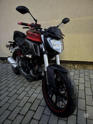 Sarkans Yamaha MT 125 2015 Klaipėda, ar dzinēja tilpumu 0.13 L un nobraukumu 17 tūkst. km par 2050 €, foto  vietnē AUTOMOTO.COM.LV