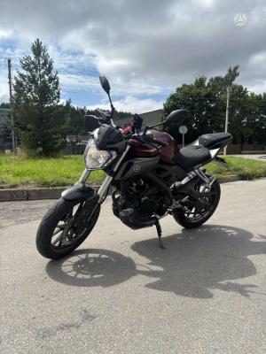 Red Yamaha MT 125 2015 in Kaunas, with an engine capacity of 0.13 L and mileage of 29 thousand km for 2250 €, photo 4 on AUTOMOTO.COM.LV