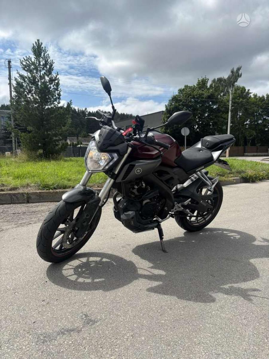 Red Yamaha MT 125 2015 in Kaunas, with an engine capacity of 0.13 L and mileage of 29 thousand km for 2250 €, photo 4 on AUTOMOTO.COM.LV