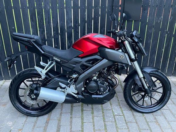 Красный Ямаха MT 125 2015 в Пренай, объемом двигателя 0.13 л и пробегом 28 тыс. км за 2250 €, фото 5 на AUTOMOTO.COM.LV
