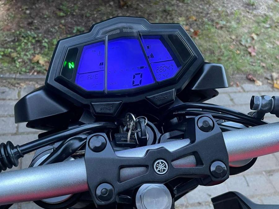 Красный Ямаха MT 125 2015 в Пренай, объемом двигателя 0.13 л и пробегом 28 тыс. км за 2250 €, фото 26 на AUTOMOTO.COM.LV