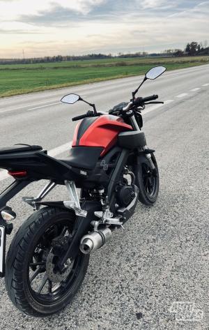 Красный Ямаха MT 125 2016 в Паневежис, объемом двигателя 0.13 л и пробегом 27 тыс. км за 2600 €, фото  на AUTOMOTO.COM.LV