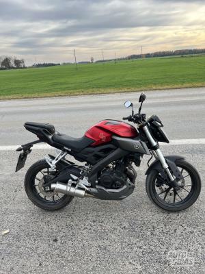Красный Ямаха MT 125 2016 в Паневежис, объемом двигателя 0.13 л и пробегом 27 тыс. км за 2600 €, фото 3 на AUTOMOTO.COM.LV