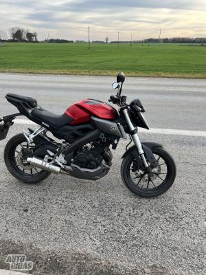 Красный Ямаха MT 125 2016 в Паневежис, объемом двигателя 0.13 л и пробегом 27 тыс. км за 2600 €, фото 5 на AUTOMOTO.COM.LV