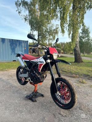 Red Yamaha MT 125 2021 in Sigulda, with an engine capacity of 0.13 L and mileage of 19 thousand km for 2900 €, photo 7 on AUTOMOTO.COM.LV