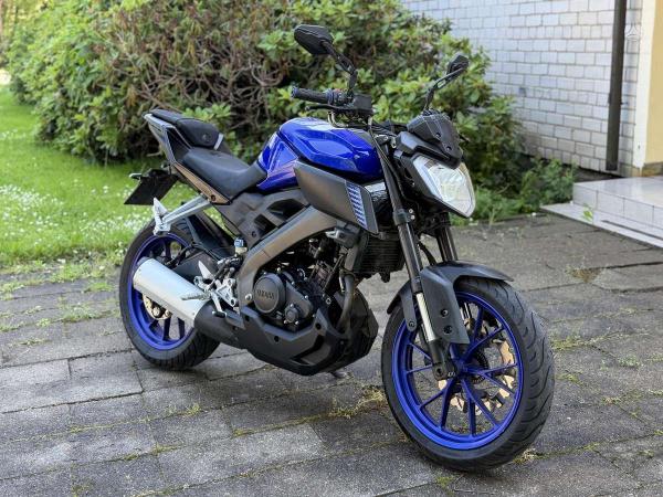 Black Yamaha MT 2017 in Mazeikiai, with an engine capacity of 0.13 L and mileage of 14 thousand km for 2350 €, photo 1 on AUTOMOTO.COM.LV