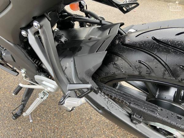 Melns Yamaha MT 2023 Klaipėda, ar dzinēja tilpumu 0.13 L un nobraukumu 1 tūkst. km par 4400 €, foto 6 vietnē AUTOMOTO.COM.LV