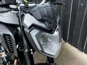 Pelēks Yamaha MT 2018 Prienai, ar dzinēja tilpumu 0.13 L un nobraukumu 12 tūkst. km par 2790 €, foto 9 vietnē AUTOMOTO.COM.LV