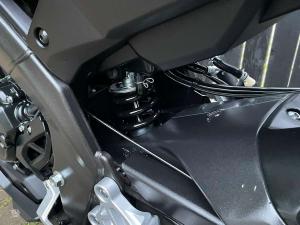 Pelēks Yamaha MT 2018 Prienai, ar dzinēja tilpumu 0.13 L un nobraukumu 12 tūkst. km par 2790 €, foto 27 vietnē AUTOMOTO.COM.LV